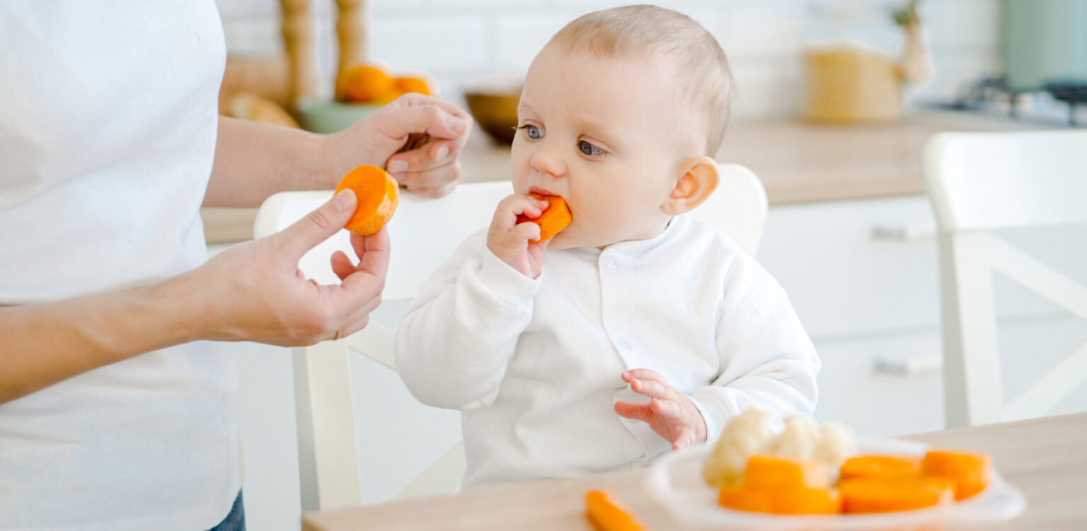 Infant Hunger Cues: Recognizing Early Signs Your Baby Needs to Feed ...